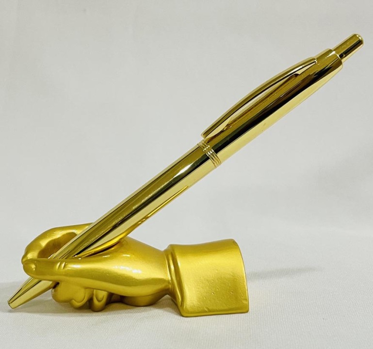 Pen And Paperweight Set Corporate Gifts Supplier in price range Rs 501 ...